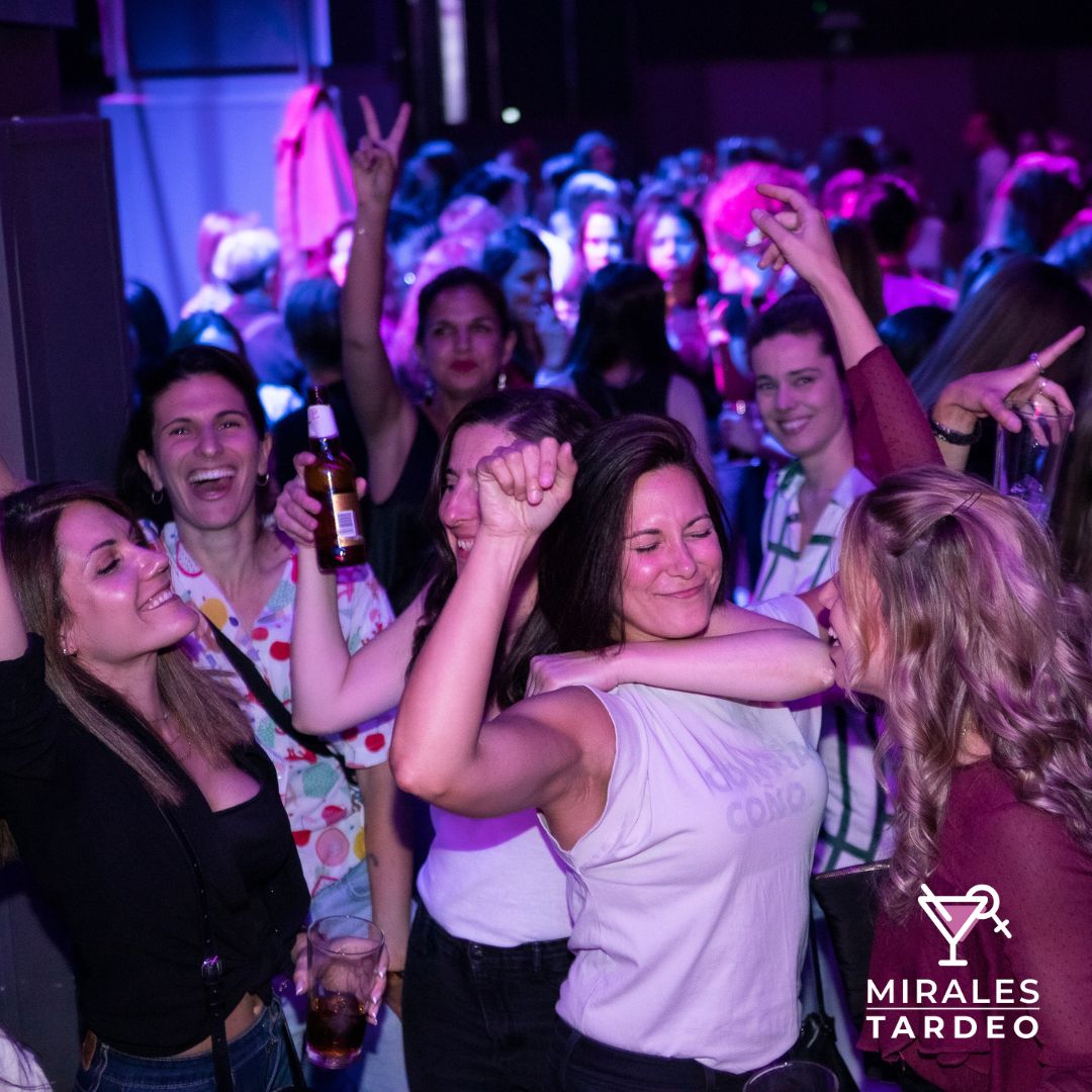MíraLES Tardeo especial Orgullo: la fiesta lésbica más divertida - Mirales